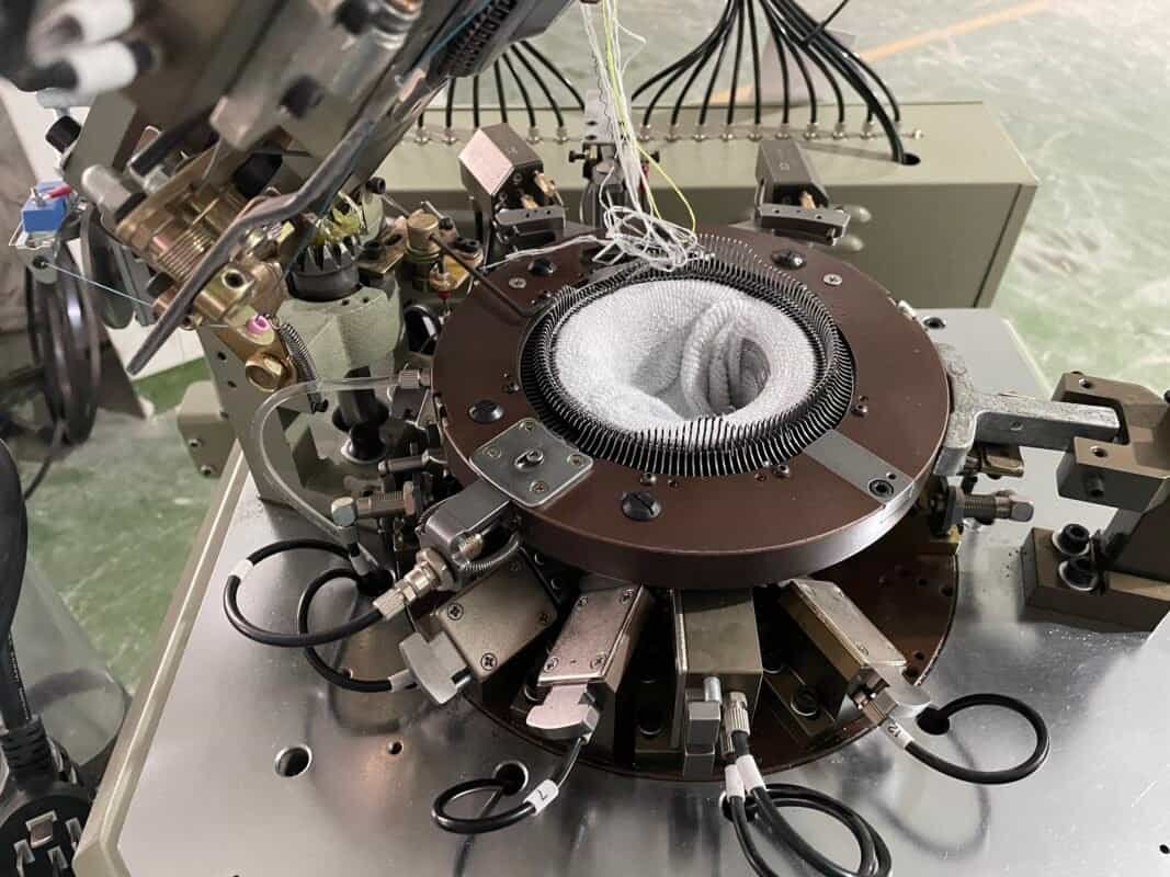 Boosting Efficiency with Modern Knitting Machines - KINGKNIT MACHINERY